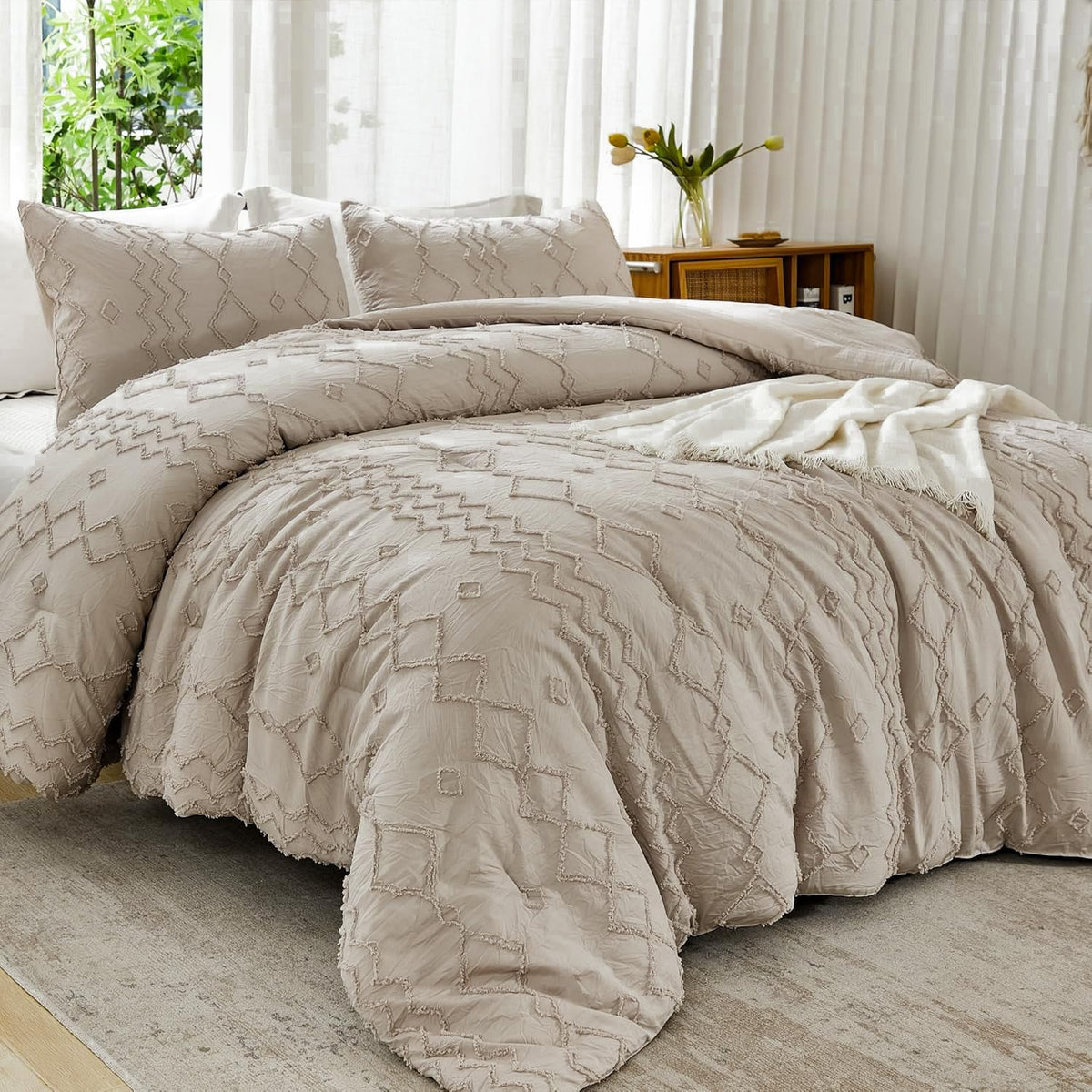 Tufted Geometric Comforter Set – Andency